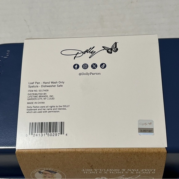 Dolly Parton | Kitchen | Dolly Parton Loaf Pan With Spatula | Poshmark